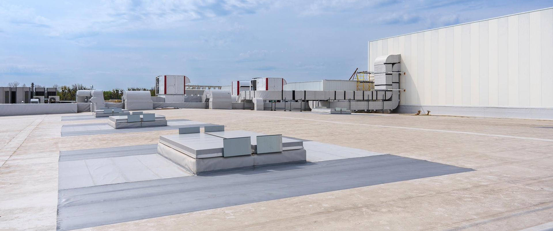 The 10 Best Commercial and Industrial Roofing Systems in 2025